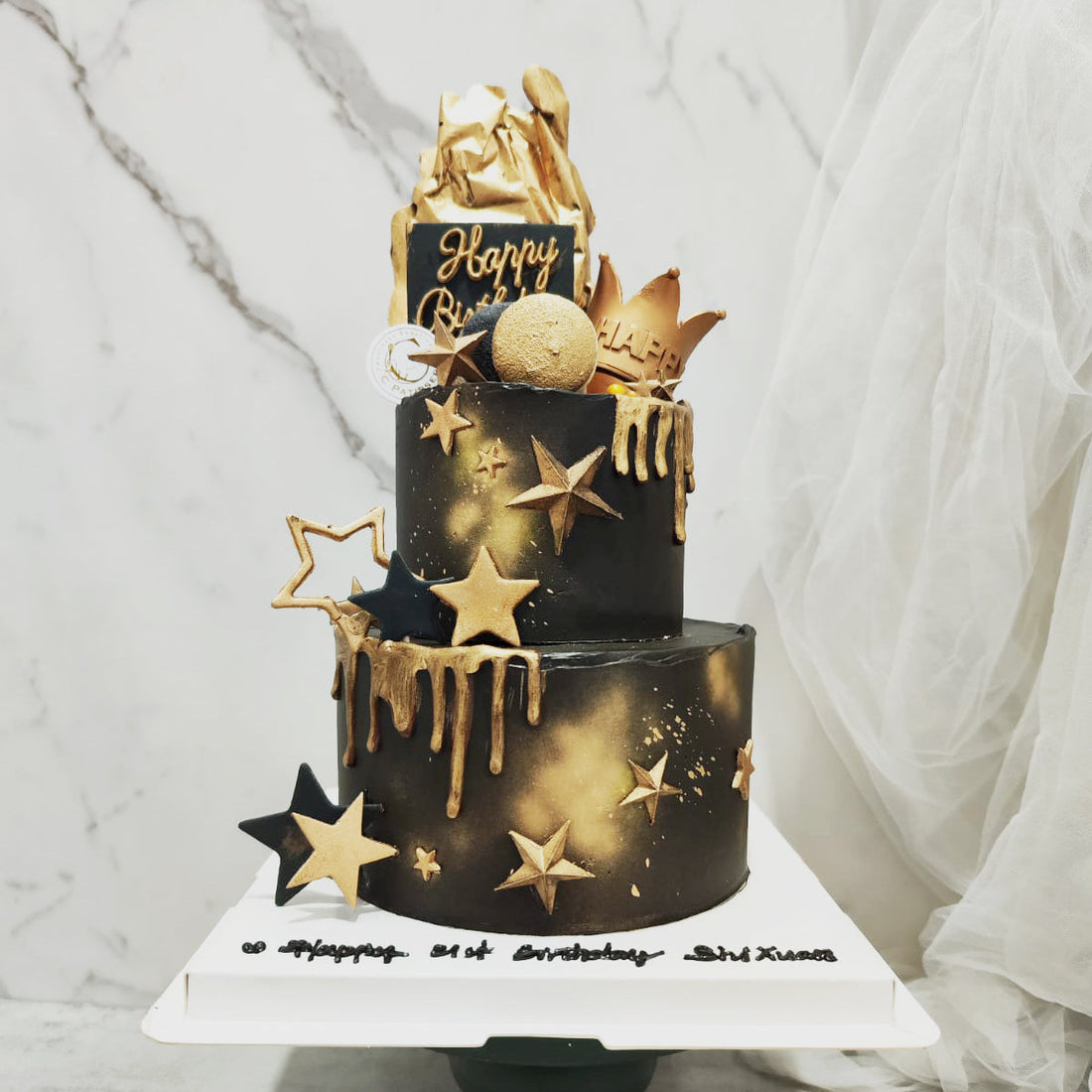 Black Gold Themed Cake: Midnight Majesty Cake – C Patisserie (SG)
